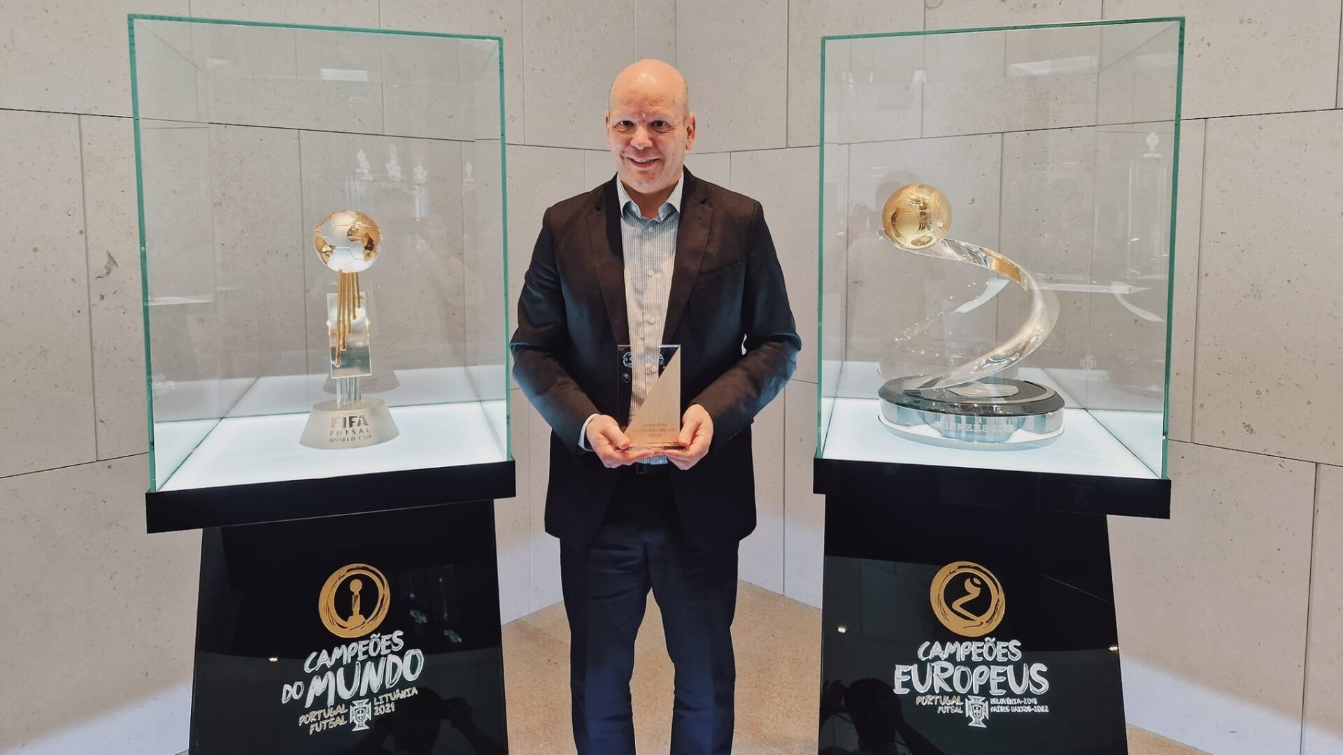 FPF anuncia renovações de contrato com Jorge Braz e com Francisco Neto