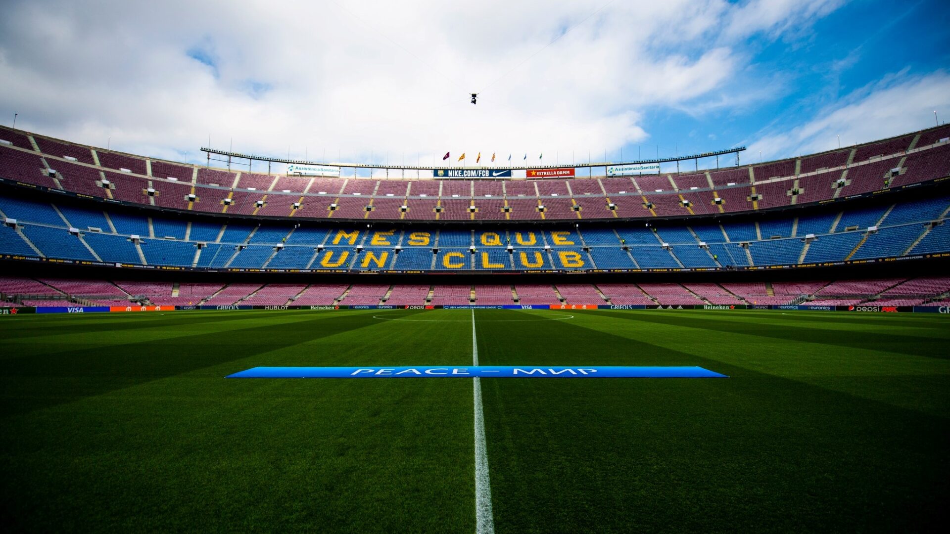 Barcelona renova com herói do Camp Nou