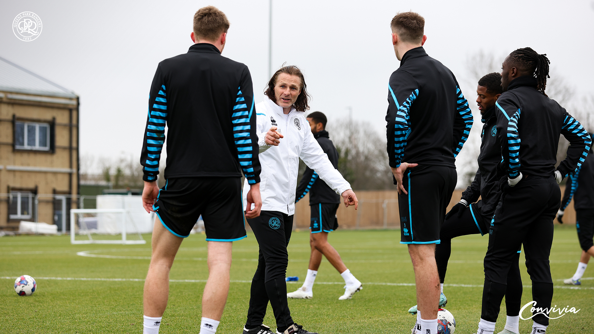 QPR anuncia novo treinador-principal