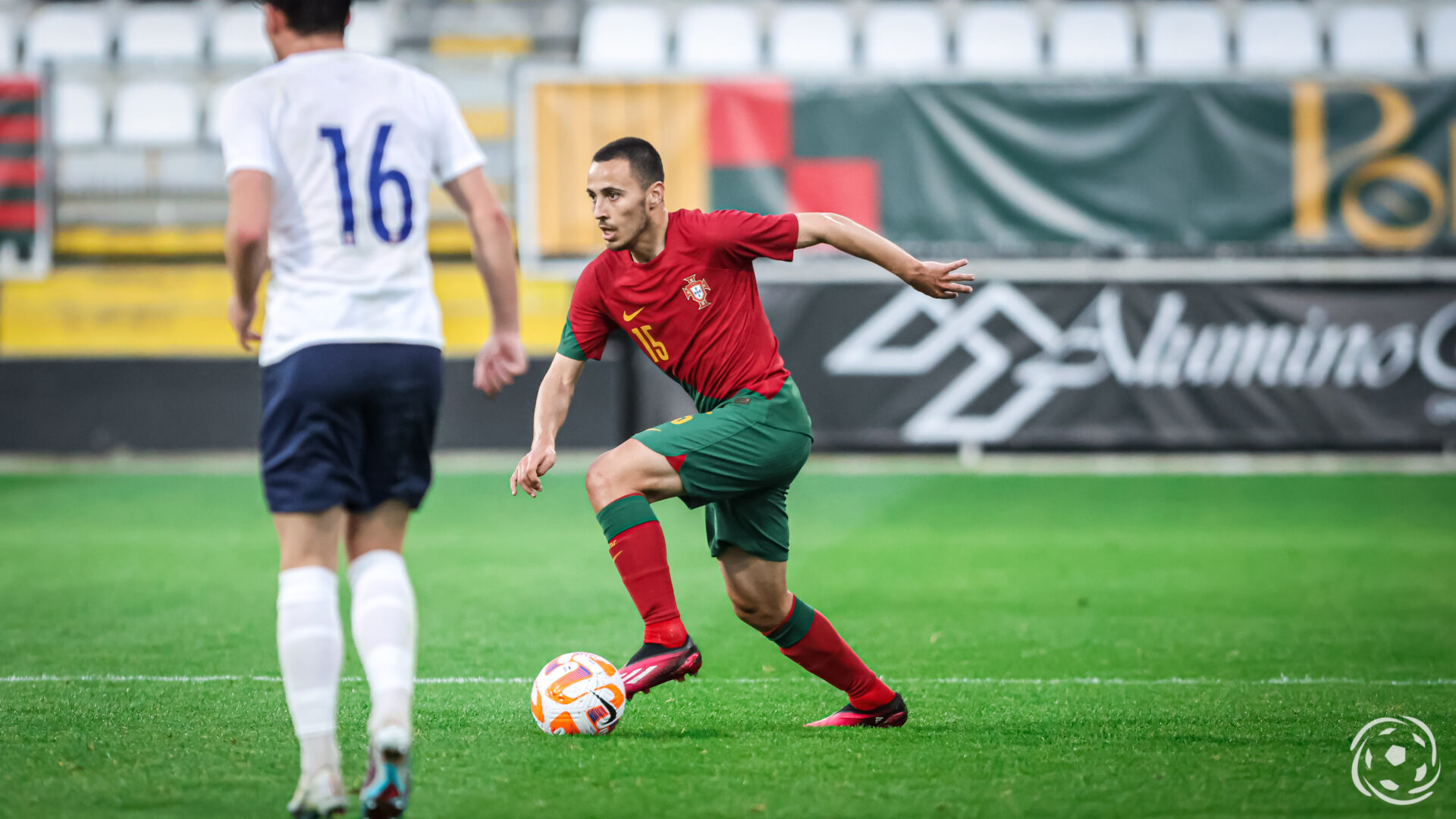 SC Braga ganha terreno e está mais próximo de garantir Leonardo Lelo