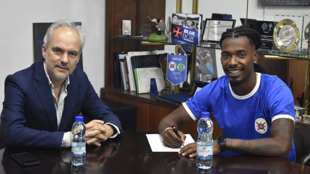 Rúben Pina regressa ao Belenenses