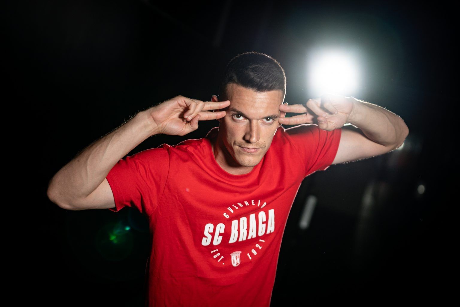 SC Braga oficializa contratação de Adrián Marín