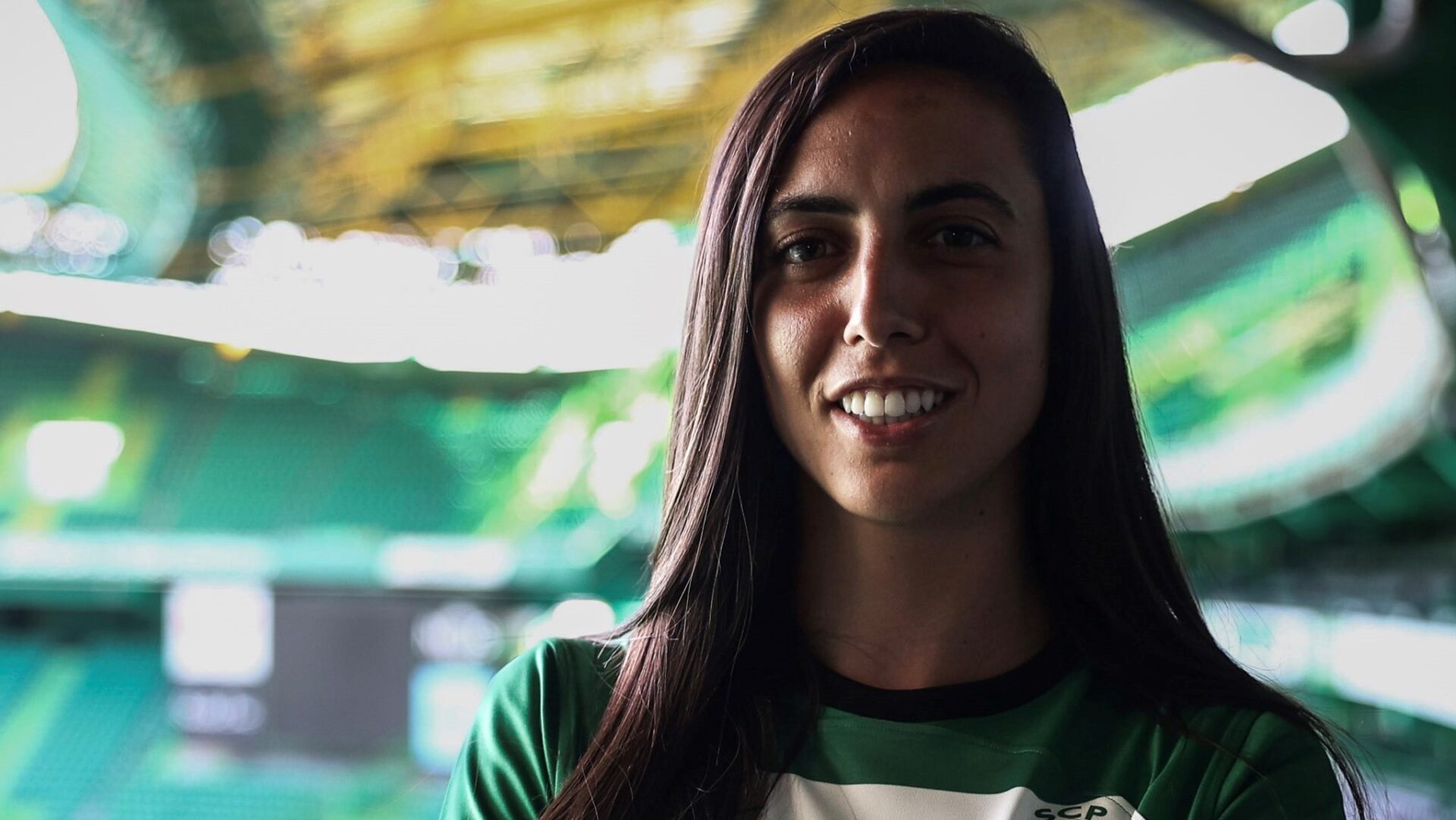 Sporting CP oficializa contratação de Fátima Pinto