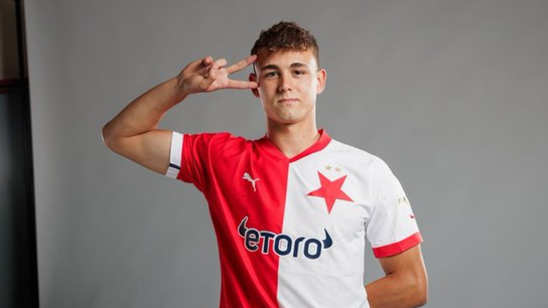 SL Benfica pode avançar com 10 milhões de euros por Matej Jurásek