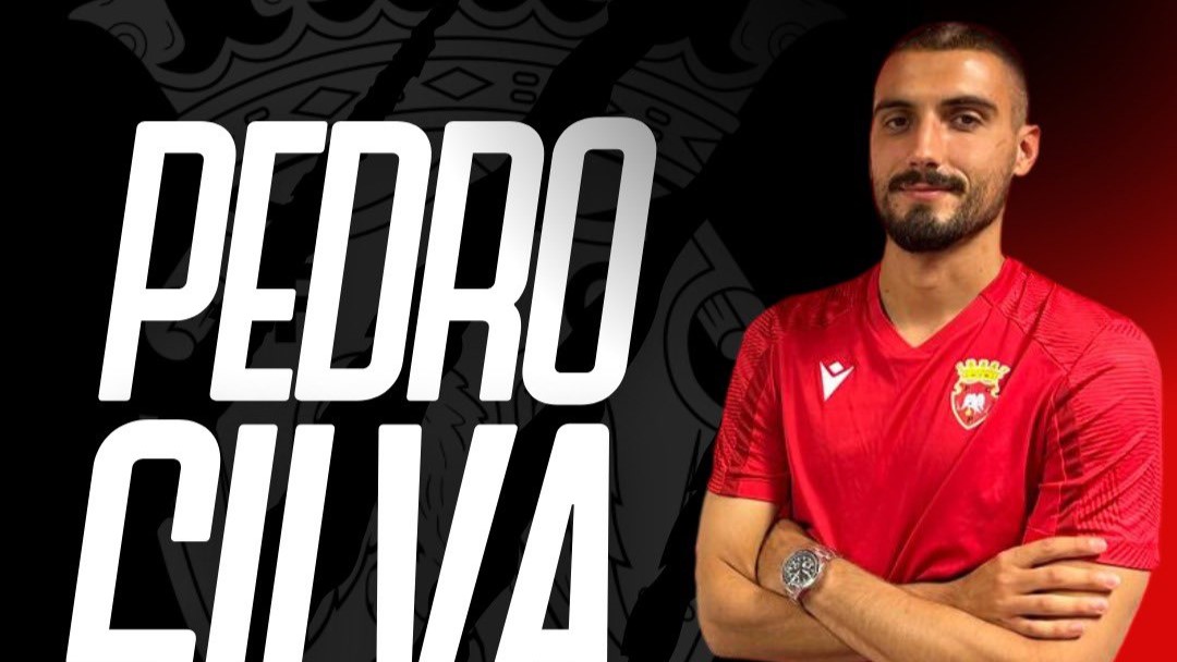 Penafiel oficializa tripla contratação no mesmo dia