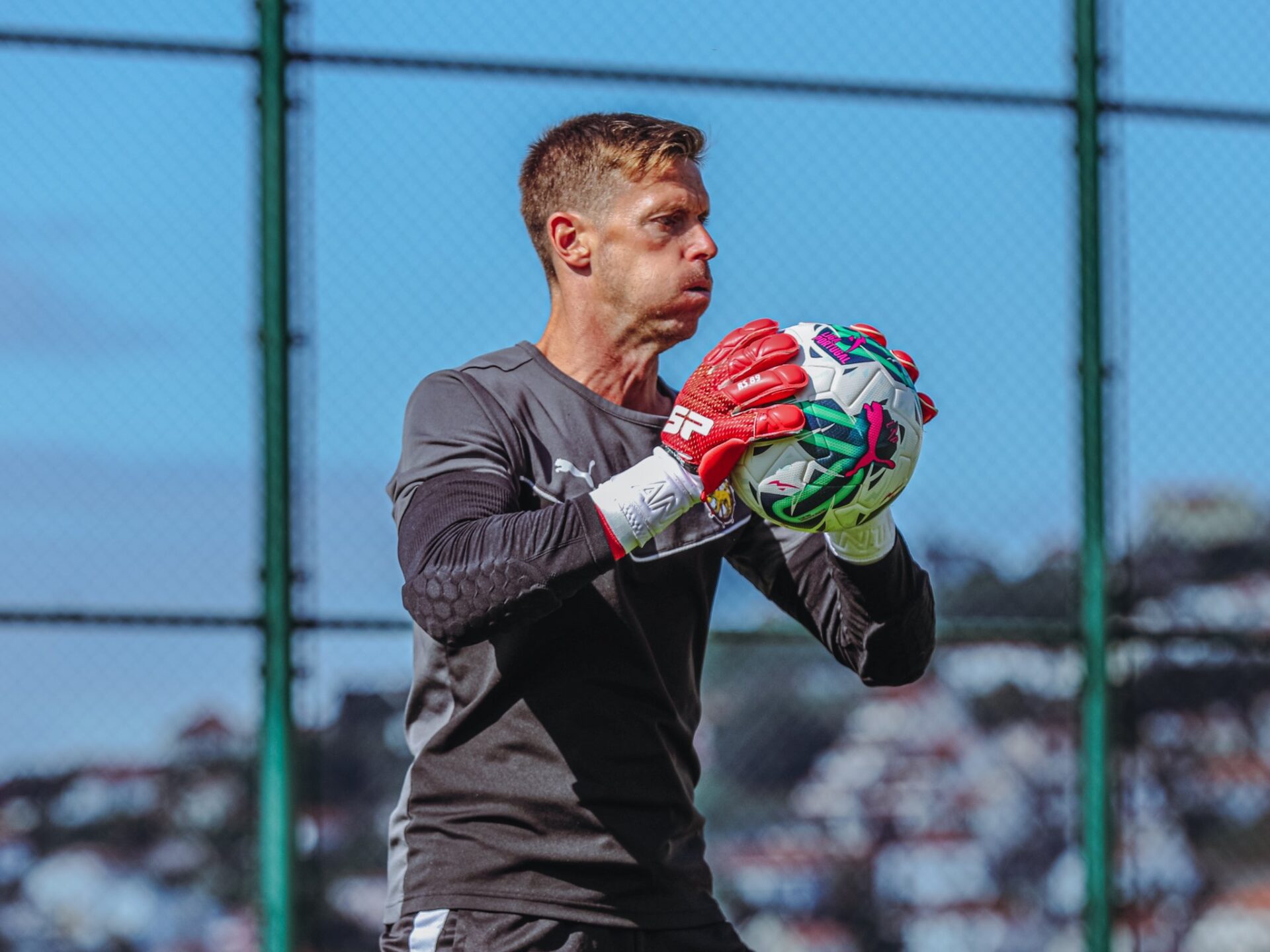 Romain Salin termina carreira de jogador profissional