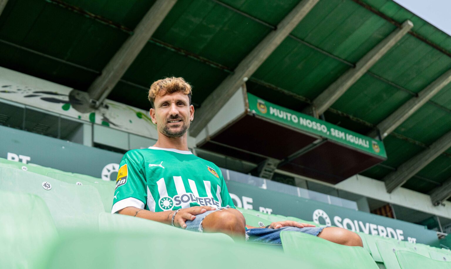 Ukra renova contrato com o Rio Ave