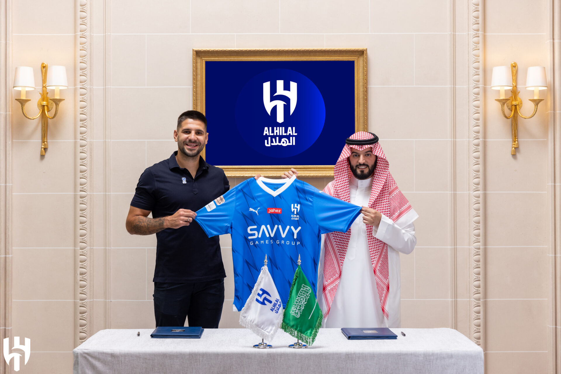 Al Hilal confirma contratação de Aleksandar Mitrovic até 2026