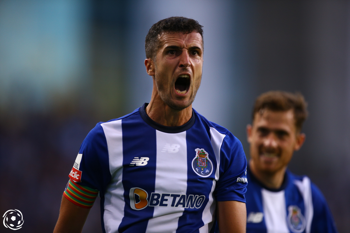 FC Porto confirma nova operação de Iván Marcano