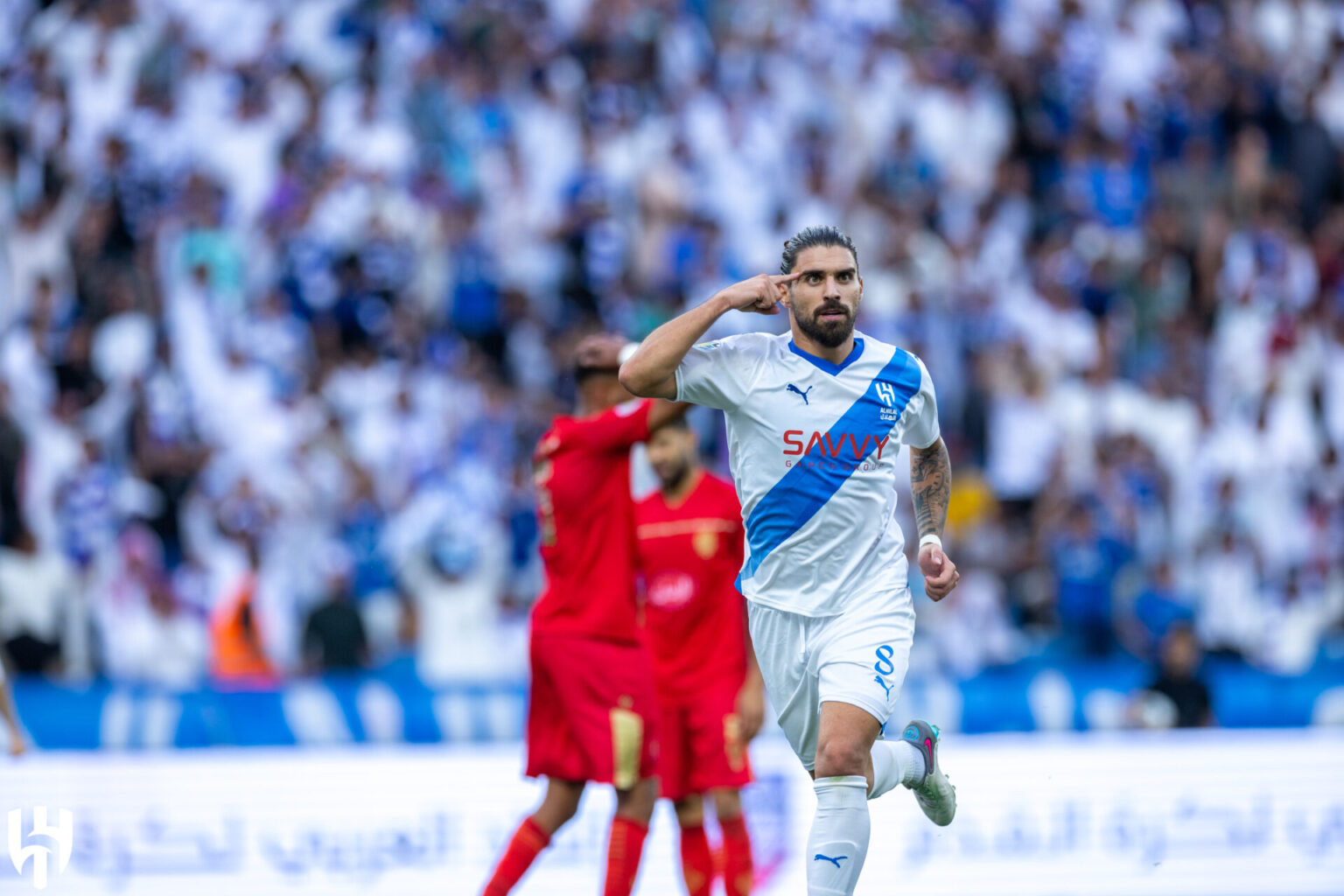 Rúben Neves estreia-se a marcar pelo Al Hilal e oferece apuramento a ...