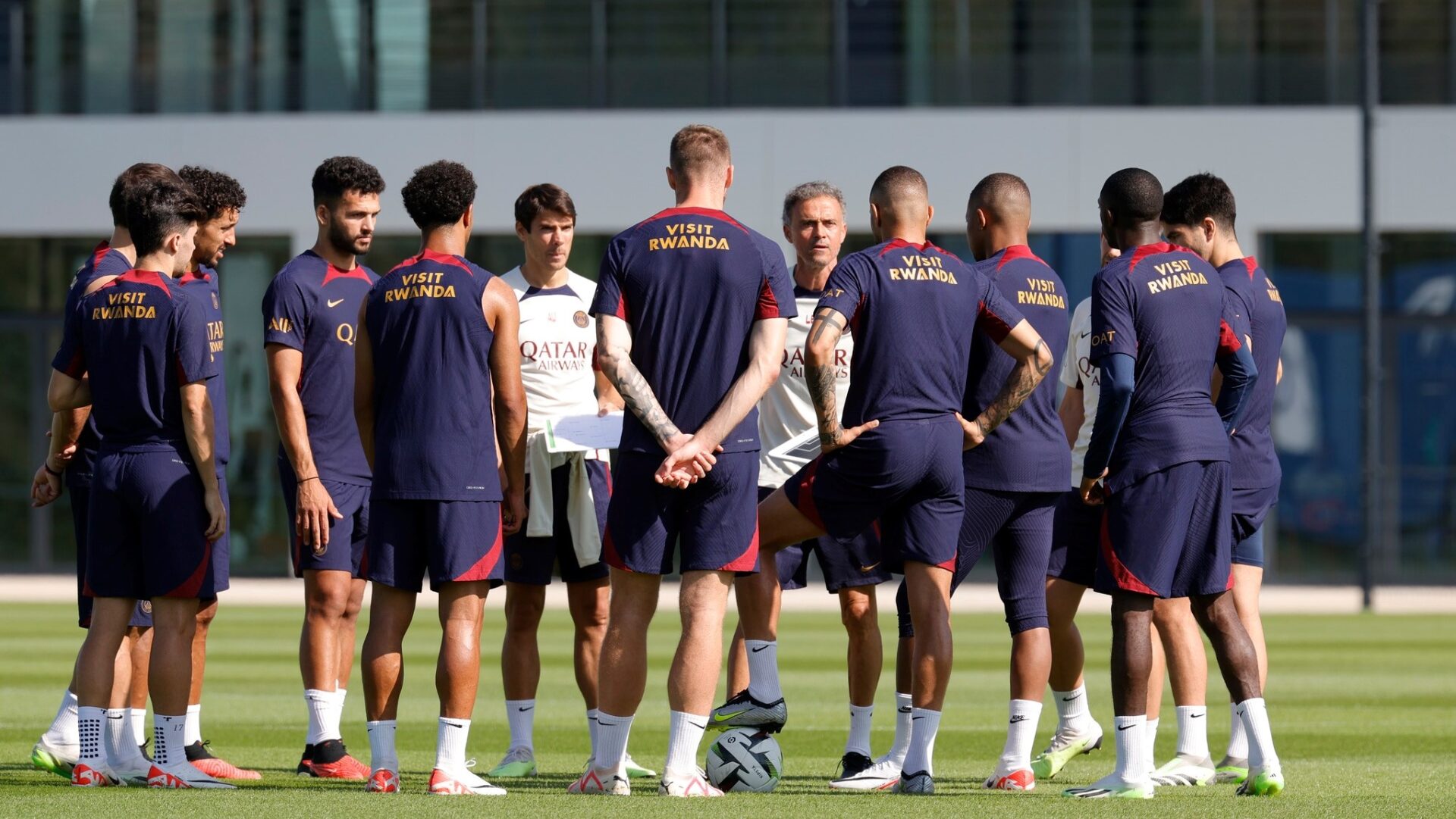 Pep Guardiola atento a jovem talento do PSG