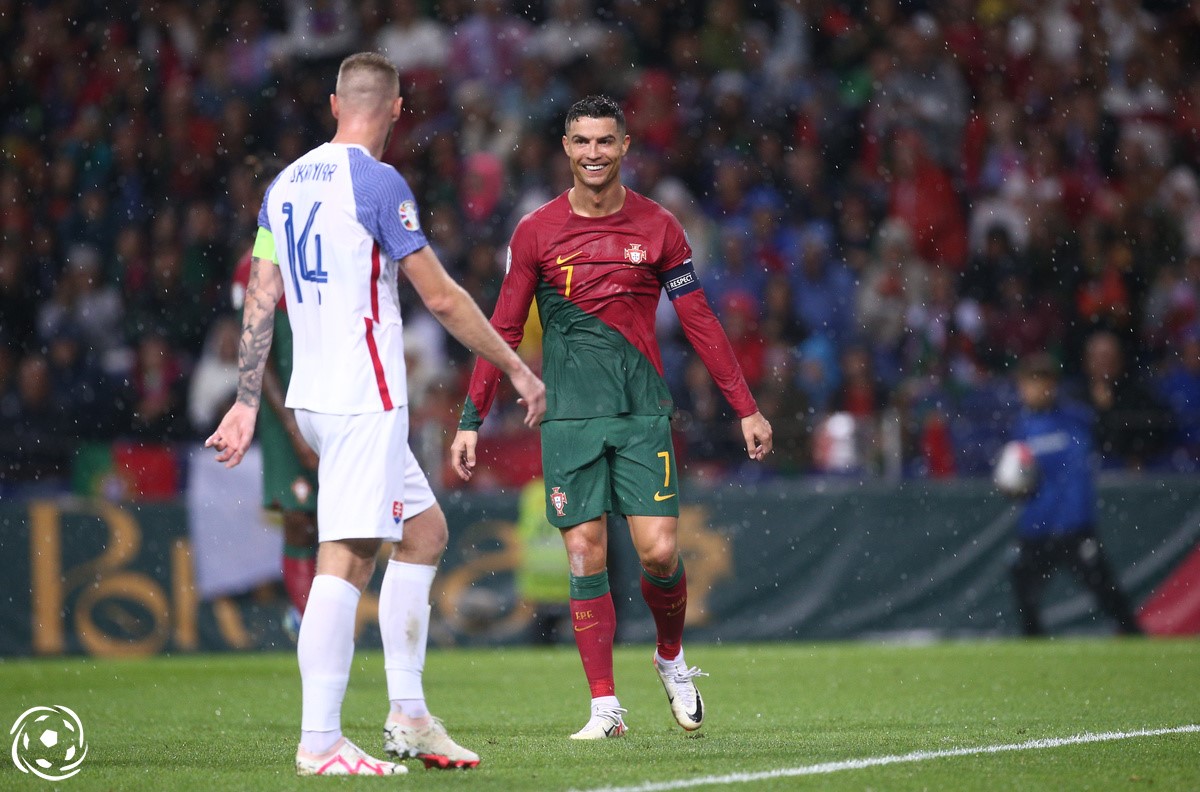 Cristiano Ronaldo deixa mensagem de agradecimento aos portugueses e à FPF