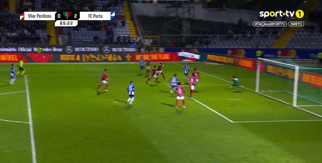 Evanilson faz o segundo para o FC Porto com assistência de André Franco