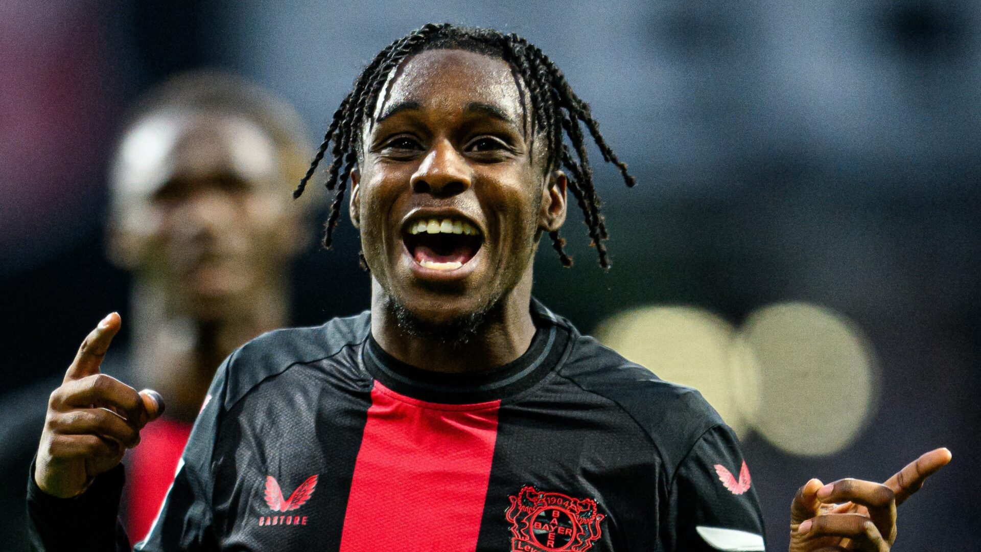 Revelado o valor acessível da cláusula de rescisão de Jeremie Frimpong