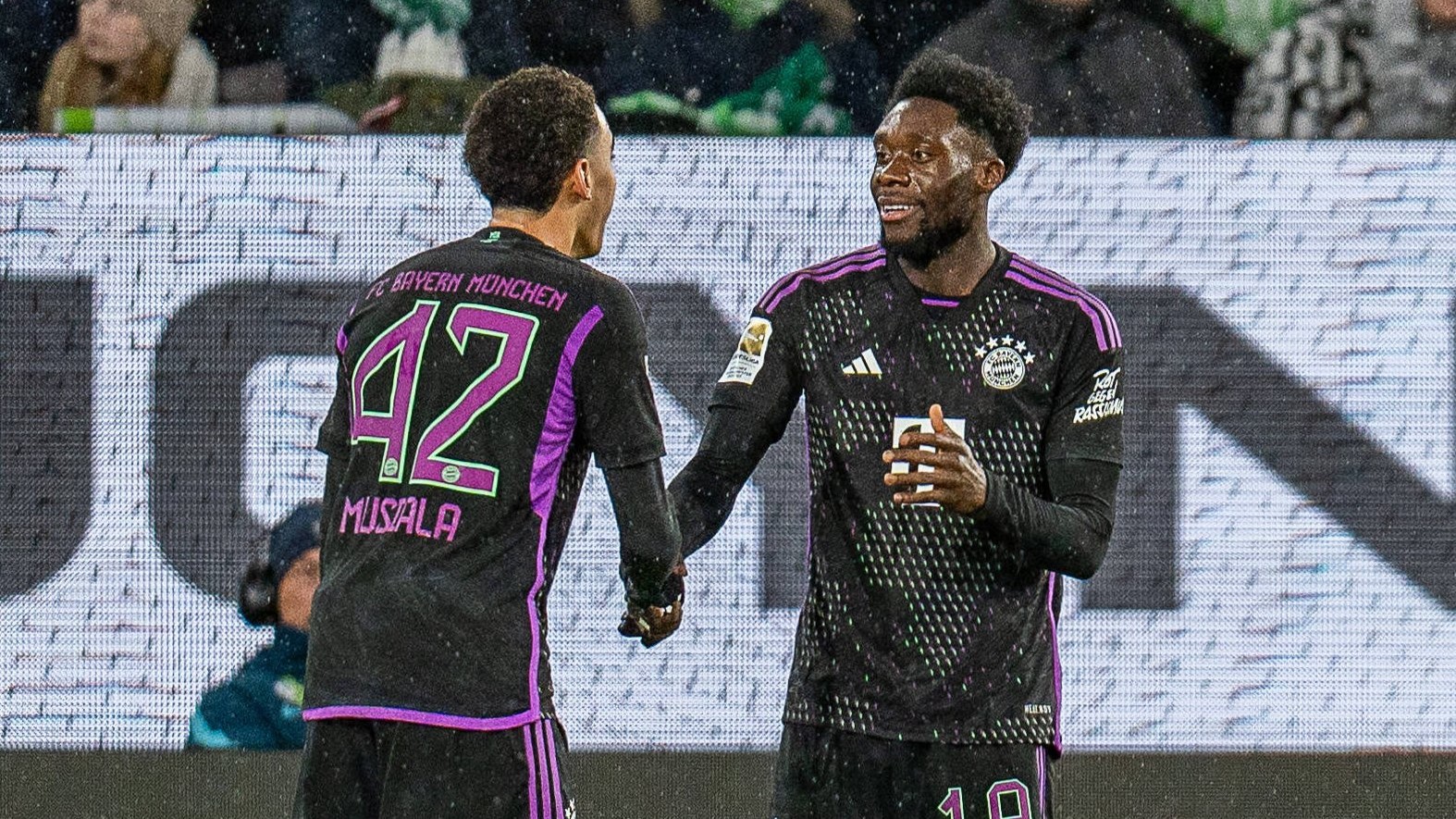 Bayern Munique já definiu alvo para render Alphonso Davies no clube