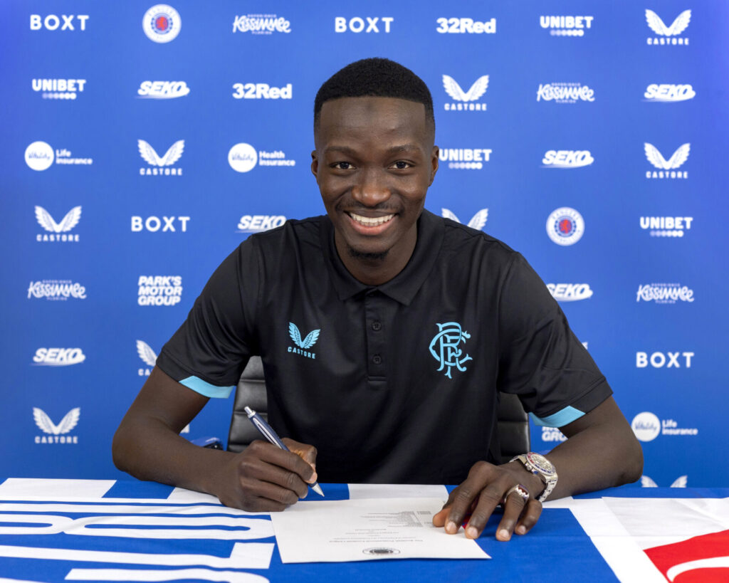 Mohammed Diomandé confirmado como reforço do Rangers
