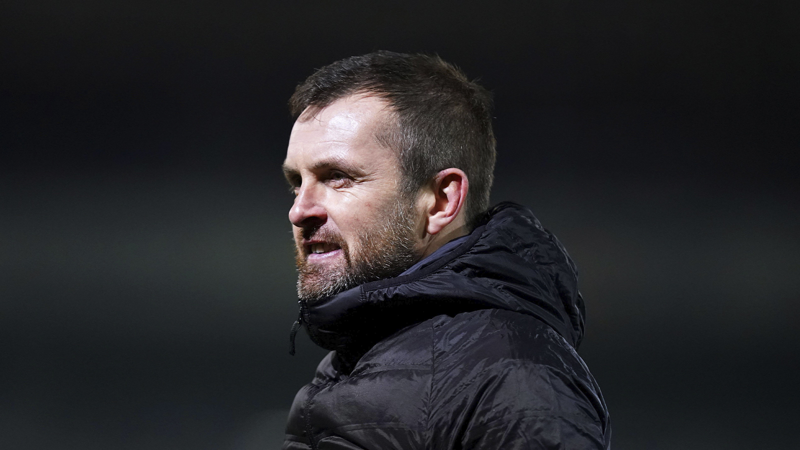 Charlton Athletic anuncia Nathan Jones como novo treinador