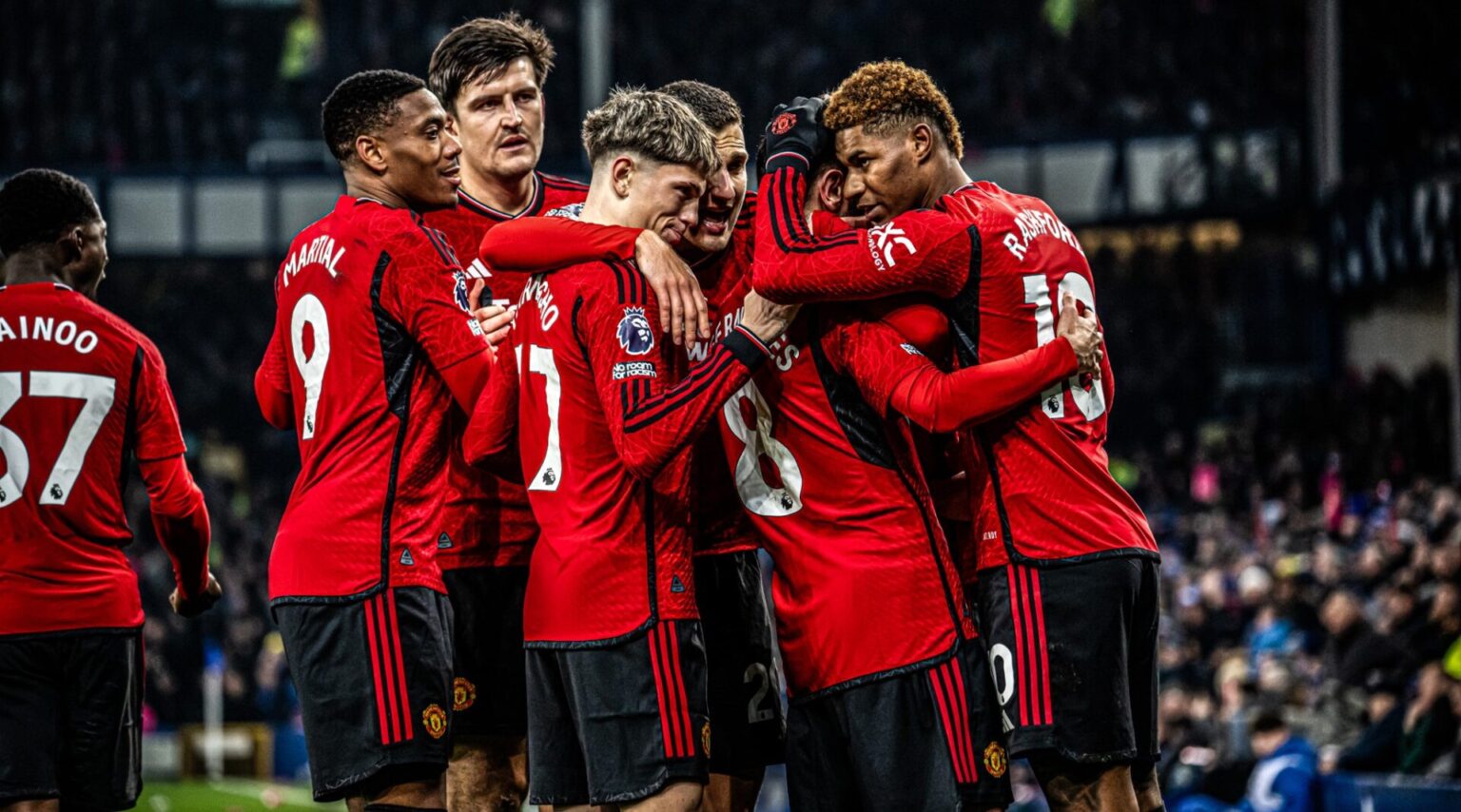 Manchester United de olho em jogador orientado por José Mourinho