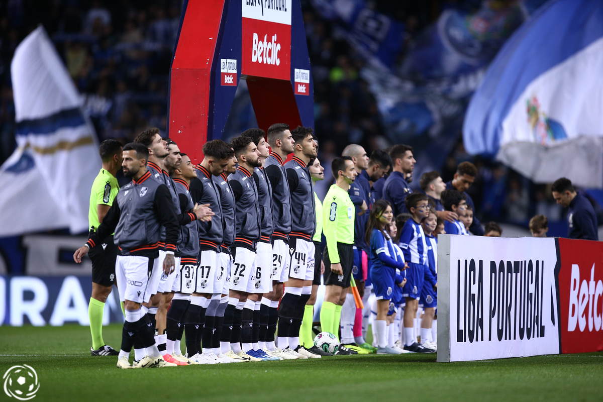 Vitória SC define posição a reforçar no mercado de verão