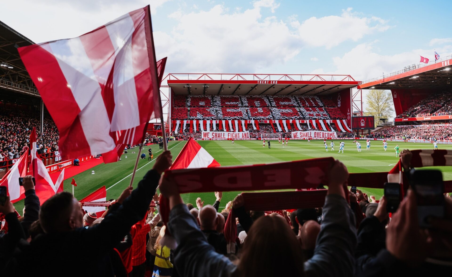 Nottingham Forest acusa VAR de erros: «Avisámos que era adepto do Luton ...