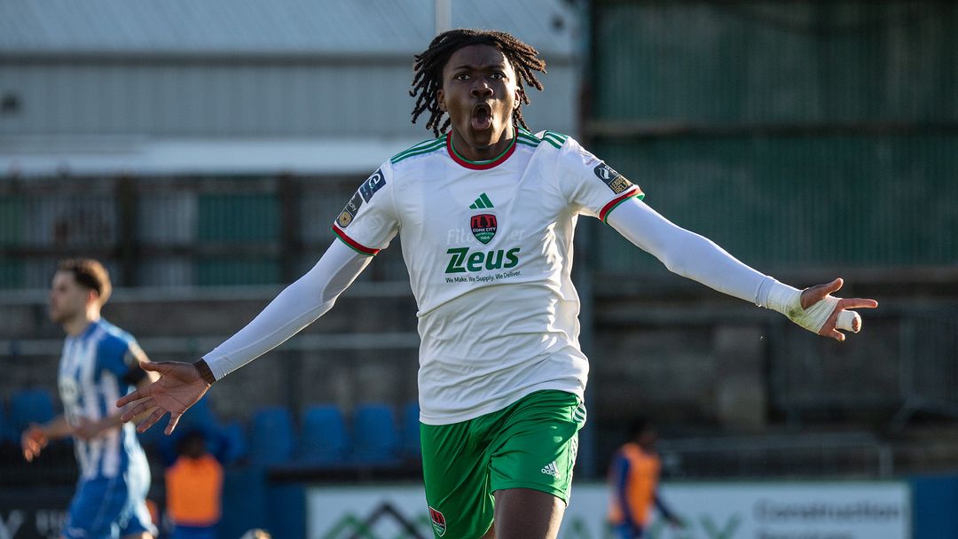 Jaden Umeh pode reforçar o Benfica já no mercado de verão