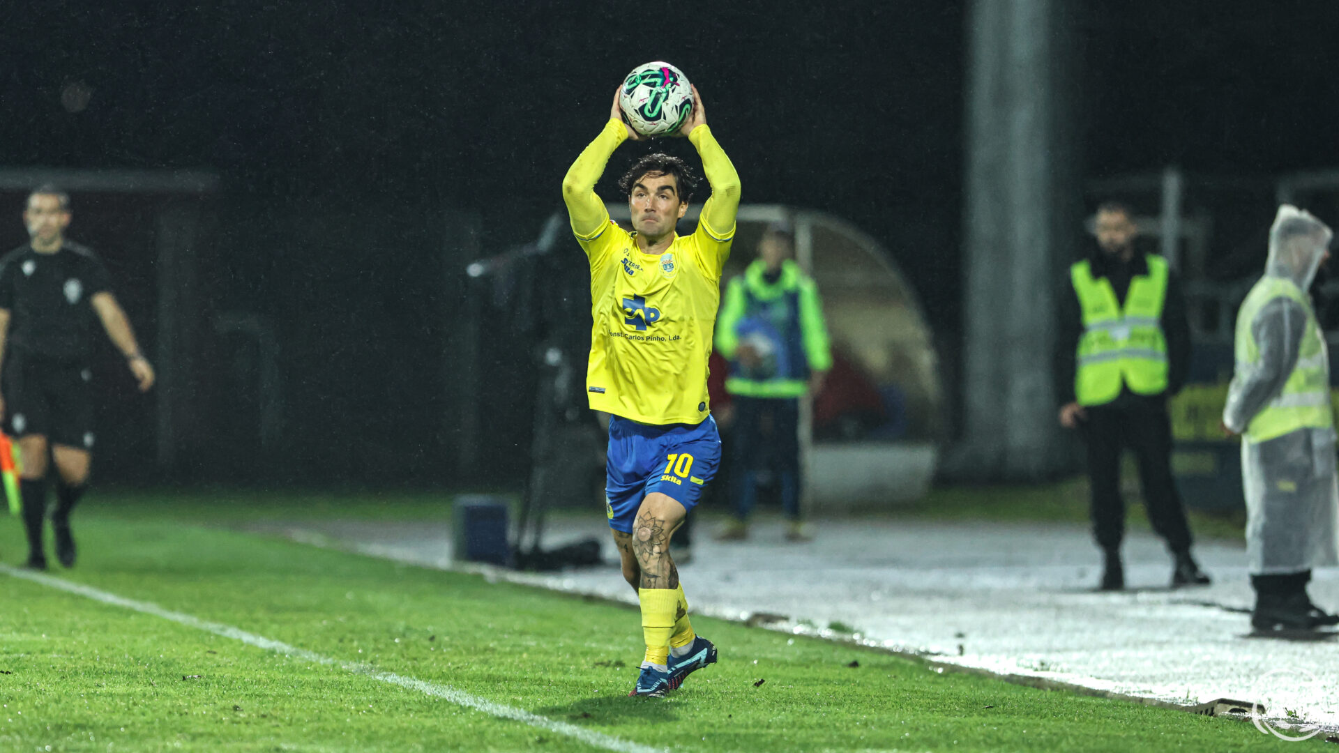 Jason Remeseiro renova com o Arouca até 2025