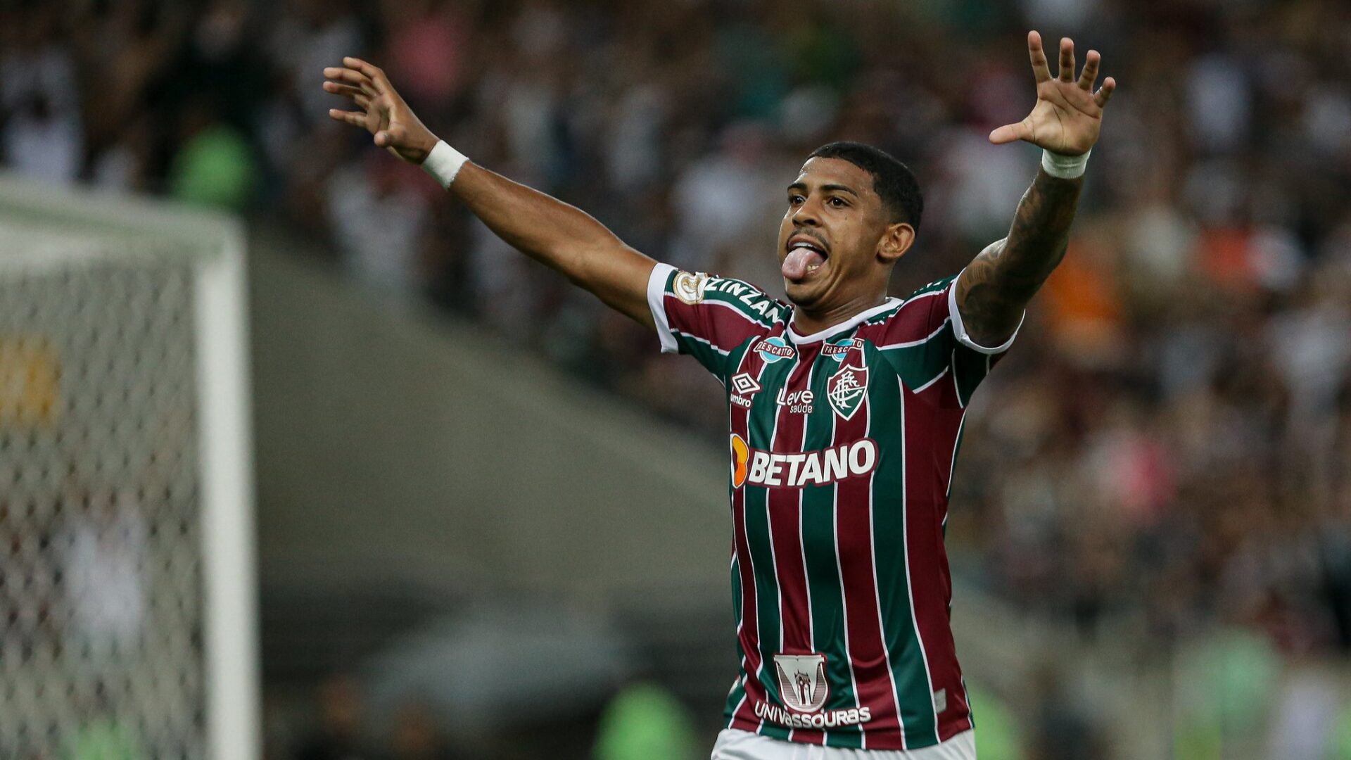John Kennedy, herói da Libertadores do Fluminense, continua afastado do ...