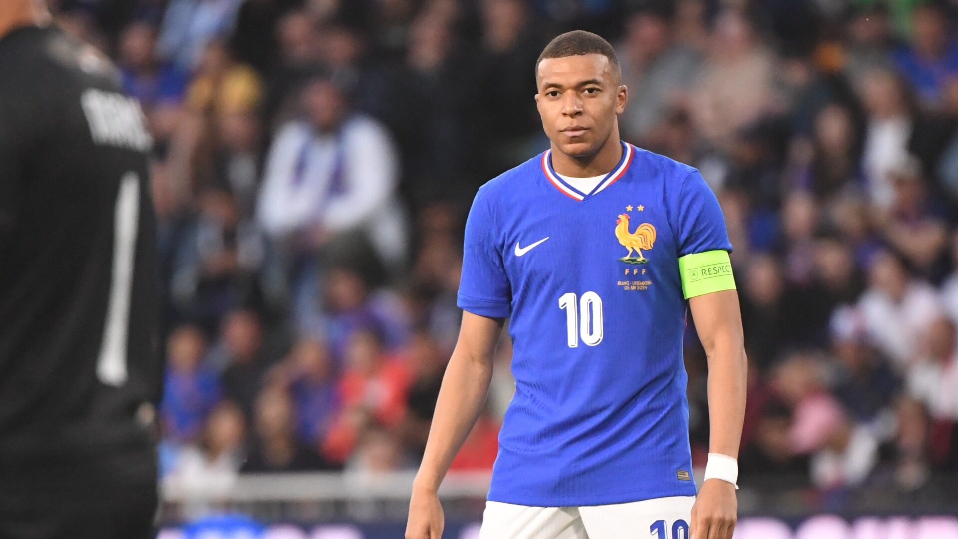 Kylian Mbappé passa a ser proprietário do Caen