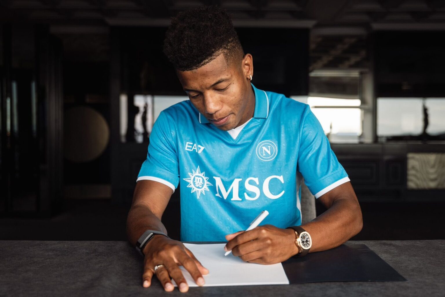 David Neres enche Di María de elogios e aborda Bola de Ouro: «Não vejo ...