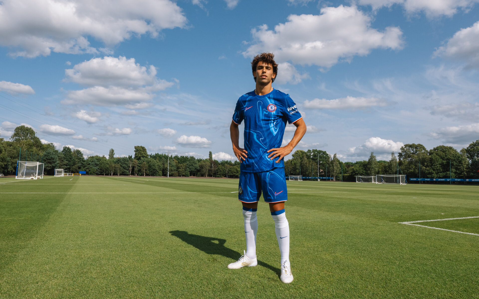 João Félix já tem número no Chelsea e Pedro Neto assume a camisola 7
