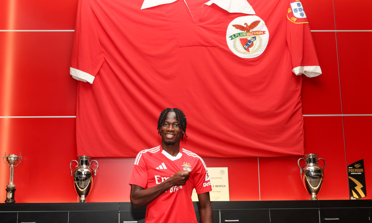 Eis as primeiras palavras e o número de Issa Kaboré no Benfica ...