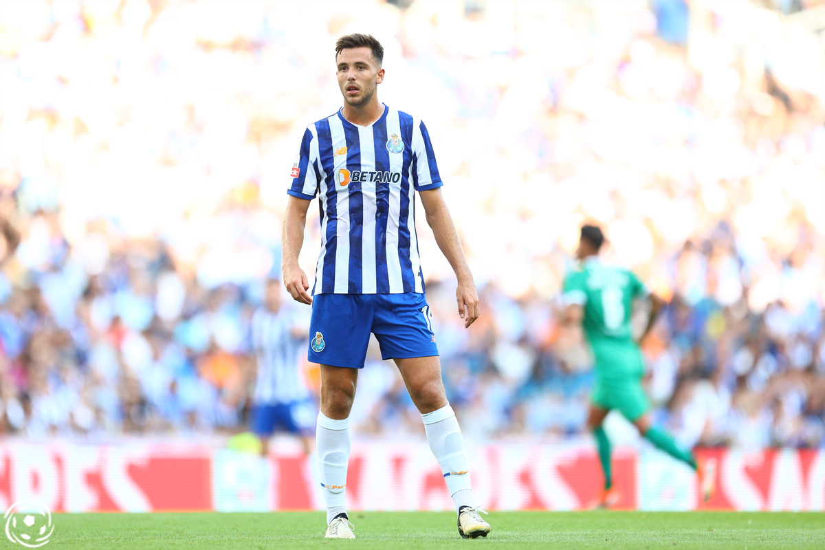 Nico González abre o marcador no AVS SAD x FC Porto