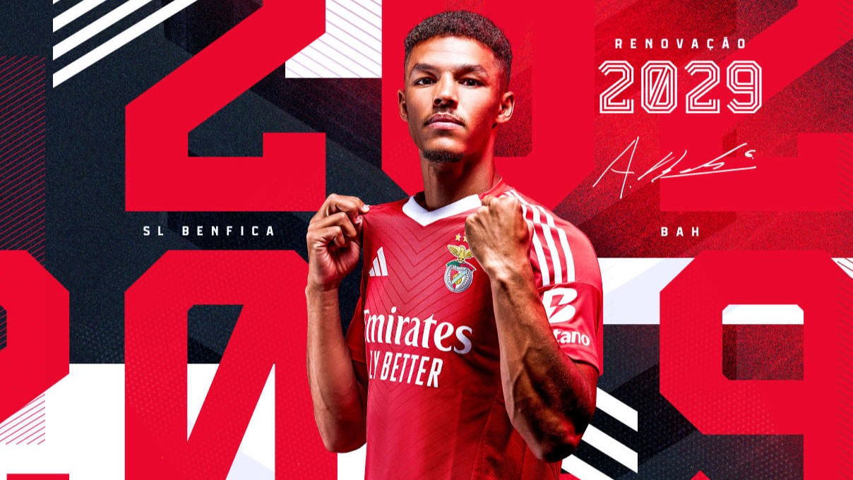 Alexander Bah é a 3ª renovação até 2029 do Benfica em poucos dias