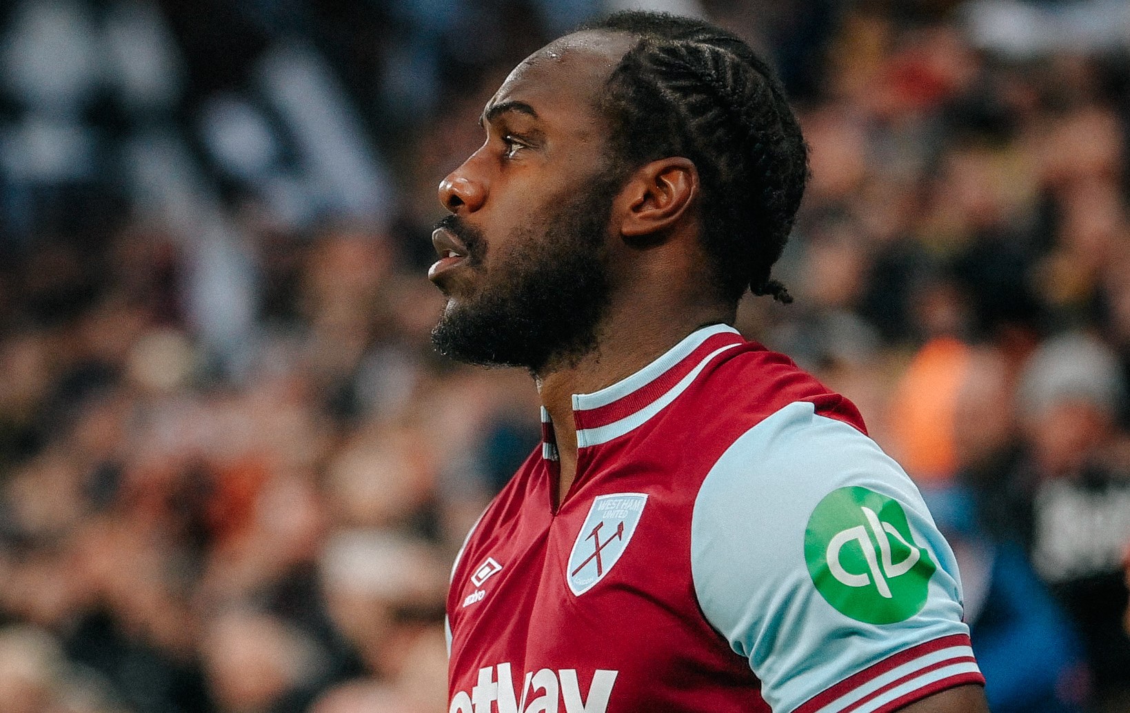 Michail Antonio vai ficar pelo menos 1 ano de fora dos relvados
