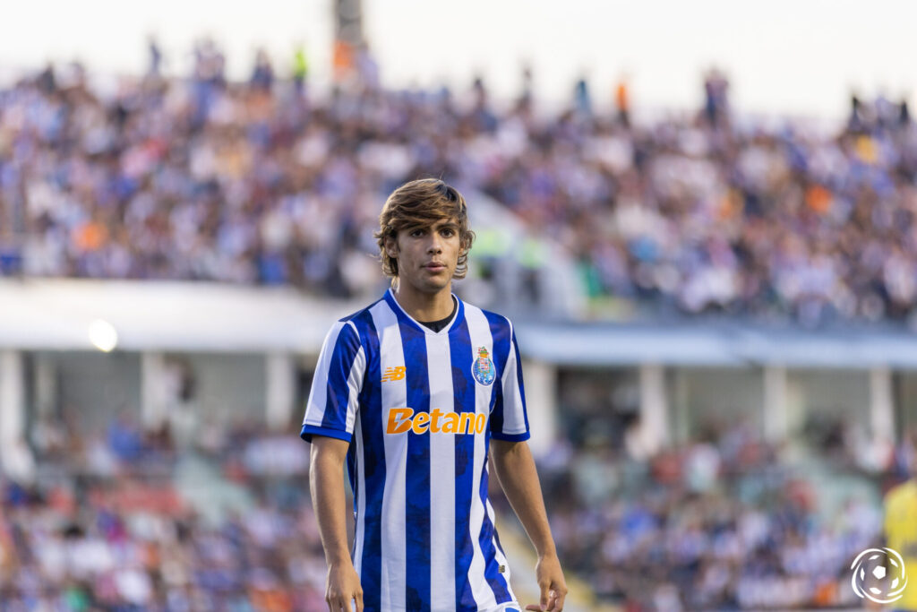 Cláusula de rescisão de Rodrigo Mora no FC Porto pode chegar aos 80 ...