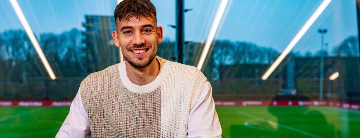 Jakub Moder é reforço do Feyenoord