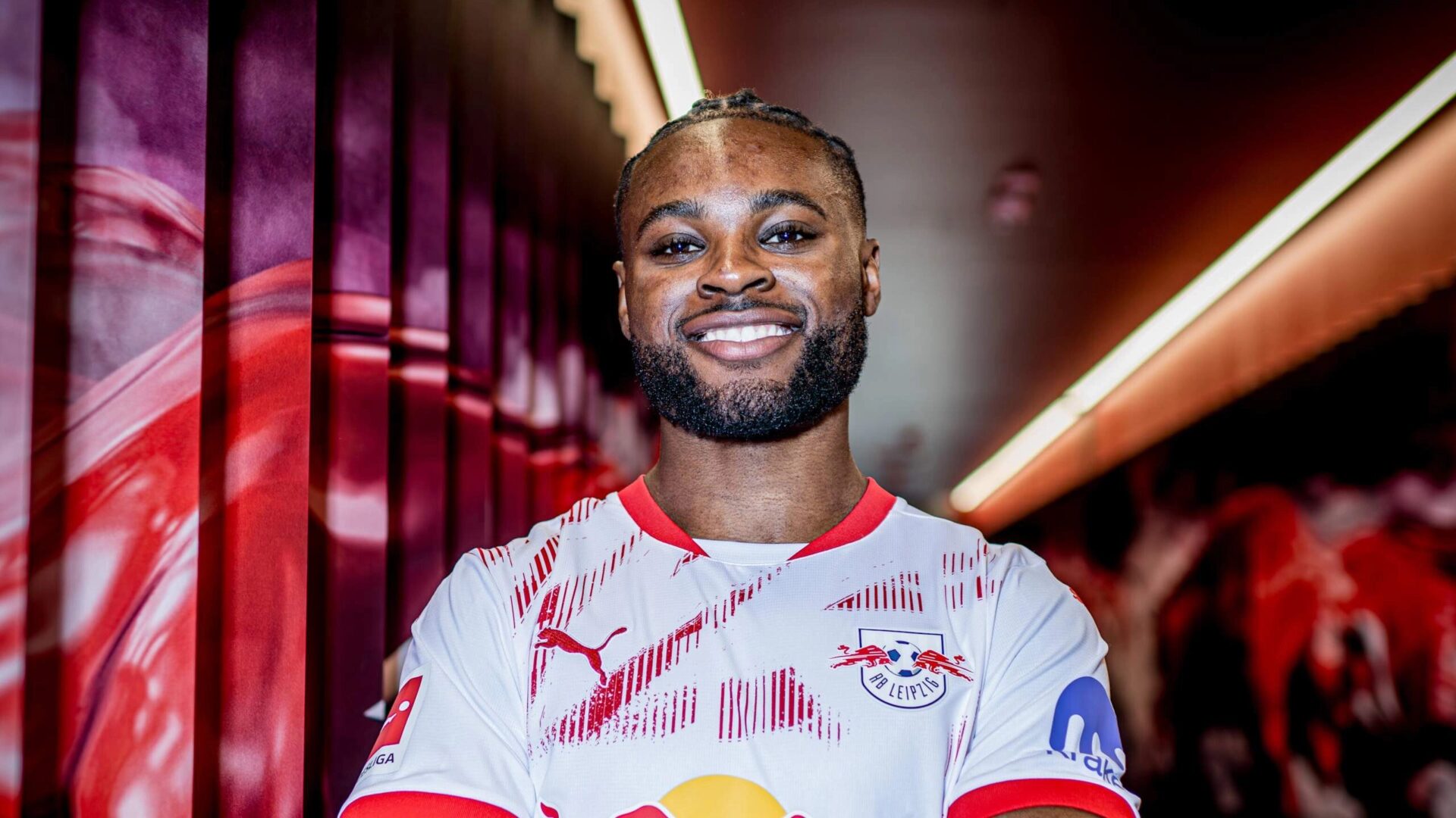 Ridle Baku deixa Wolfsburgo e é oficializado como reforço do RB Leipzig